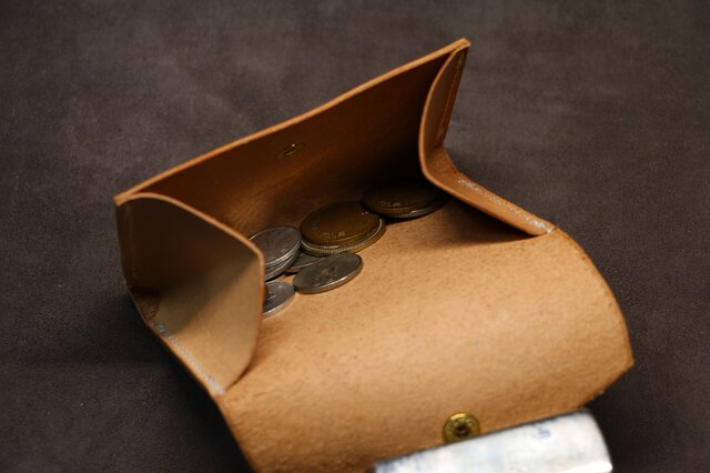 【カードも入るコインケース】国産オイル ワイン EB-007 | iichi 日々の暮らしを心地よくするハンドメイドやアンティークのマーケットプレイス