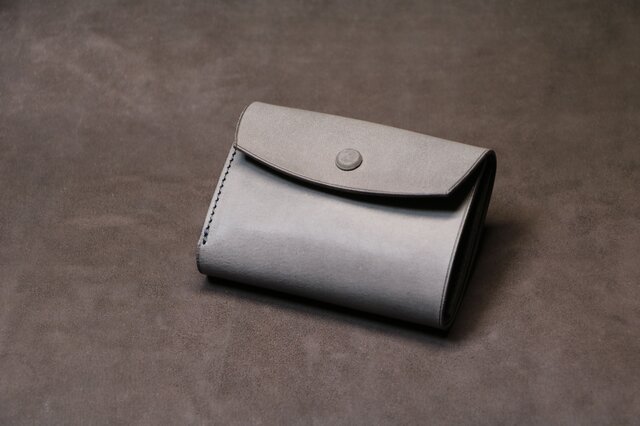 【コンパクトコインウォレット】国産オイル グレー EB-006 | iichi 日々の暮らしを心地よくするハンドメイドやアンティークの ...