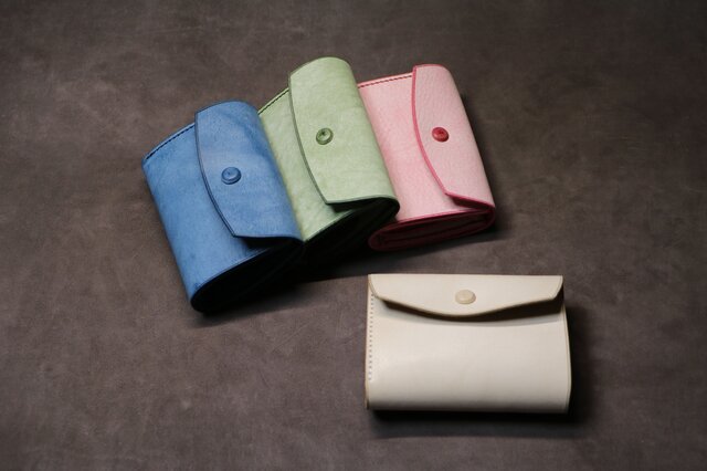 【コンパクトコインウォレット】アラスカレザー ピンク EB-006 | iichi 日々の暮らしを心地よくするハンドメイドやアンティークの ...