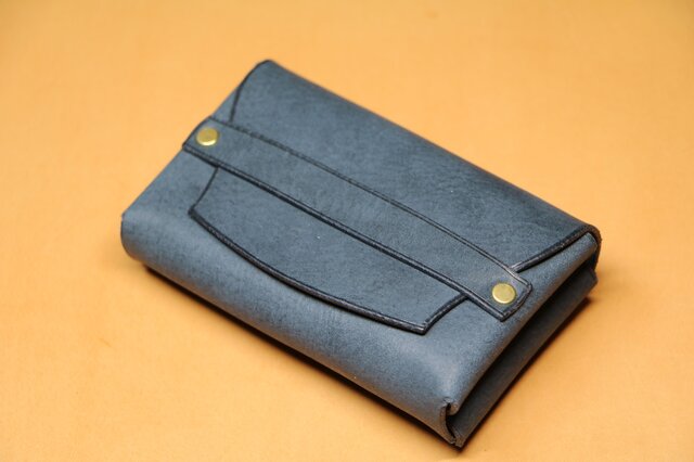 【ふんわり名刺入れ】国産オイル ネイビー EC-006 | iichi 日々の暮らしを心地よくするハンドメイドやアンティークのマーケットプレイス