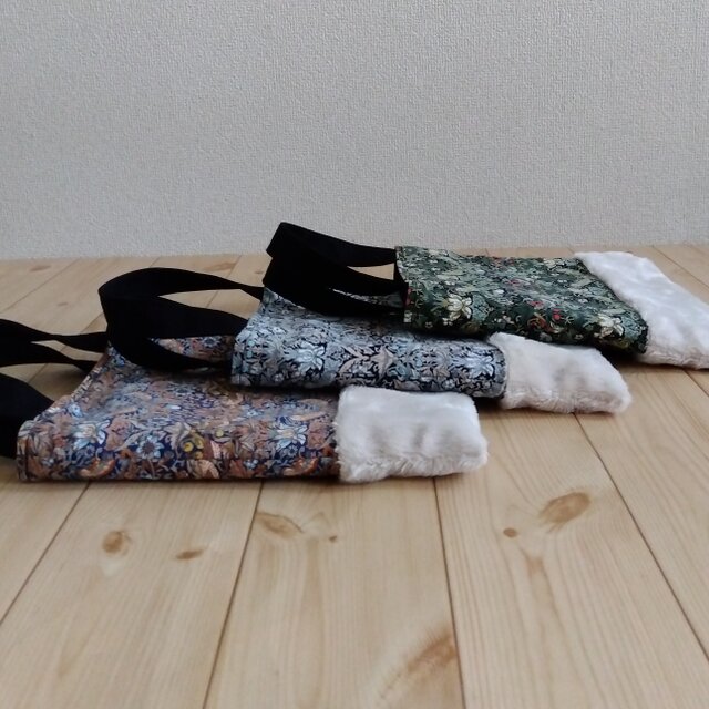 リバティ いちご泥棒 ボアのフラットミニトートバッグ ウィリアムモリス グレー系 836 | iichi 日々の暮らしを心地よくするハンドメイドやアンティークのマーケットプレイス