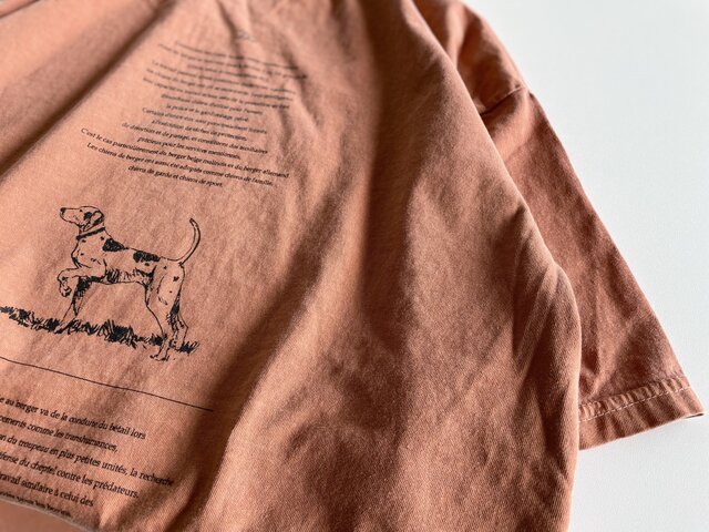 ″sheep dog″ヴィンテージライクTシャツ半袖Tシャツ / ベイクドオレンジ | iichi 日々の暮らしを心地よくするハンドメイドやアンティークのマーケットプレイス