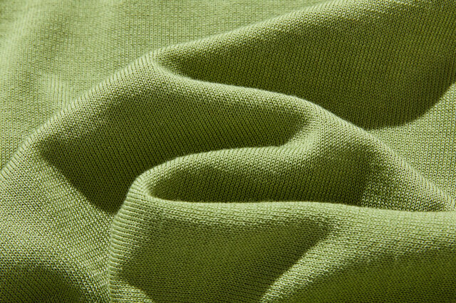 ★サンプルセール 1点のみ★3000円オフ 開襟ニット テンセル 鮮やかな黄緑色 240804-2L(230) | iichi 日々の暮らしを心地よくするハンドメイドやアンティークのマーケットプレイス