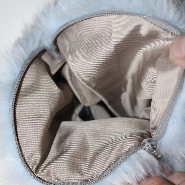 ビッグフット イエローアイ MAMOGURUMI No.148 | iichi 日々の暮らしを心地よくするハンドメイドやアンティークのマーケットプレイス