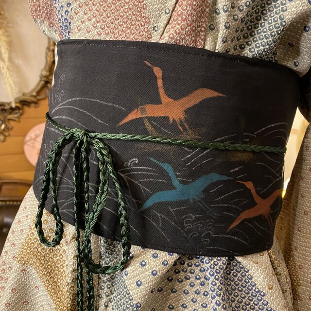 和洋折衷 着物 リメイク ワンピース ドレス 洗える 化繊 名古屋帯サッシュベルト レトロ 古着 和 KW-515 | iichi 日々の暮らしを心地よくするハンドメイドやアンティークの ...