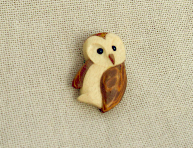 メンフクロウ ブローチ | iichi 日々の暮らしを心地よくするハンドメイドやアンティークのマーケットプレイス