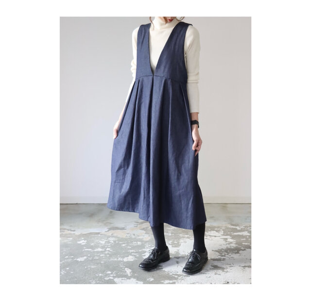 【SM・ML】デニム新登場後ろ姿が可愛いバックボタン ジャンパースカート〔インディゴカラー〕 | iichi 日々の暮らしを心地よくするハンドメイドやアンティークのマーケットプレイス