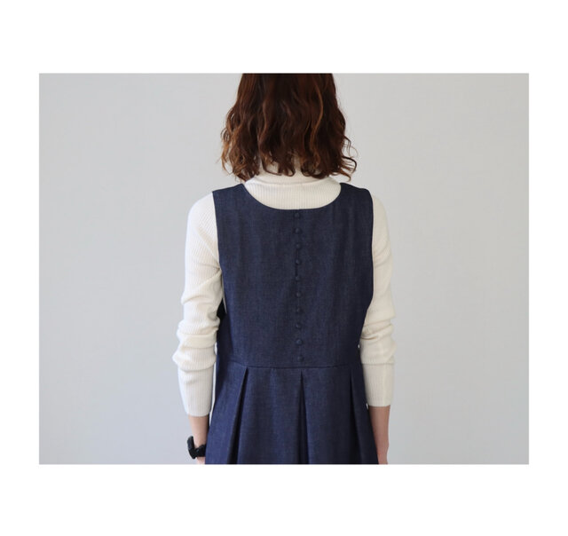【SM・ML】デニム新登場後ろ姿が可愛いバックボタン ジャンパースカート〔インディゴカラー〕 | iichi 日々の暮らしを心地よくするハンドメイドやアンティークのマーケットプレイス
