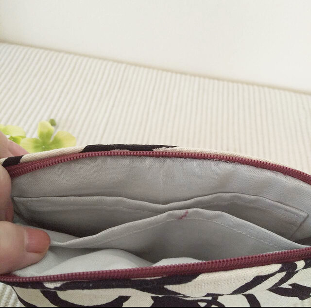 9月限定価格♡¥2310→¥1699たっぷり入る♡花柄ポーチ | iichi 日々の暮らしを心地よくするハンドメイドやアンティークのマーケットプレイス