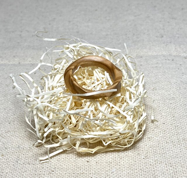 スパイラルリング（オリーブ：OR1） | iichi 日々の暮らしを心地よくするハンドメイドやアンティークのマーケットプレイス