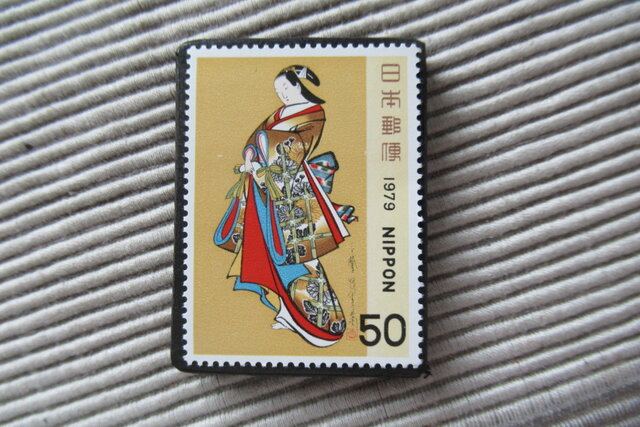 日本 美術切手ブローチ 10110 | iichi 日々の暮らしを心地よくするハンドメイドやアンティークのマーケットプレイス