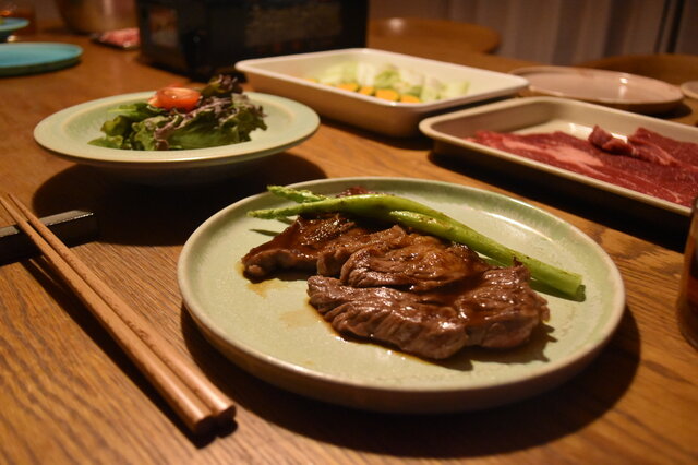 Fog グリーンラウンドプレート 20.8cm | iichi 日々の暮らしを心地よくするハンドメイドやアンティークのマーケットプレイス