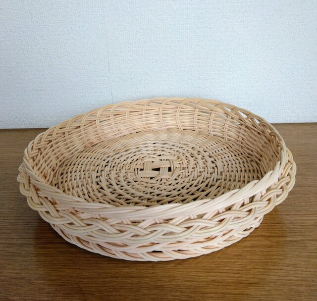 籐のテーブルバスケット 61 | iichi 日々の暮らしを心地よくするハンドメイドやアンティークのマーケットプレイス