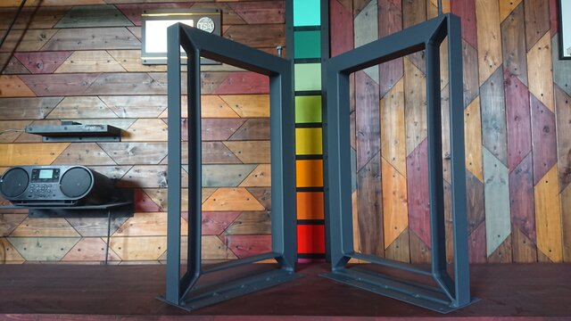 マットグレーでアイアンな極太＆フラット鉄脚♪ 50×400×650mm 回型 2脚ver. ダイニングテーブル | iichi 日々の暮らしを心地よくするハンドメイドやアンティークのマーケットプレイス