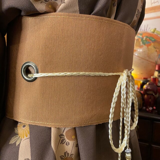 和洋折衷 着物 リメイク ロング 丈 ワンピース ドレス 洗える 化繊 帯サッシュベルト レトロ 古着 和 KW-492 | iichi 日々の暮らしを心地よくするハンドメイドやアンティークの ...