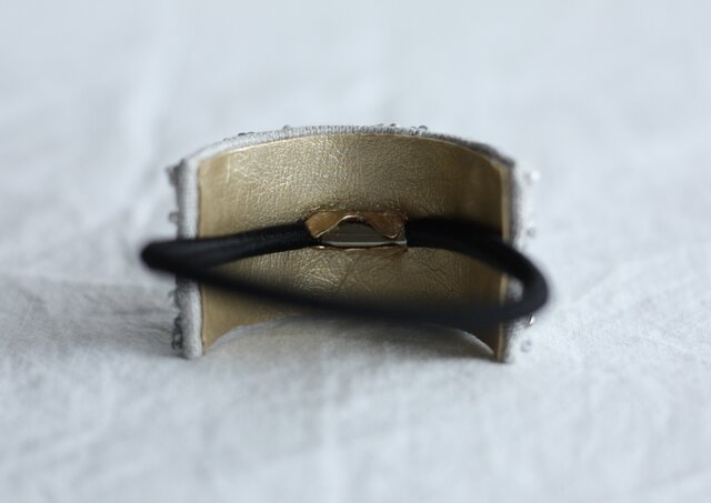 gray square ヘアゴム | iichi 日々の暮らしを心地よくするハンドメイドやアンティークのマーケットプレイス