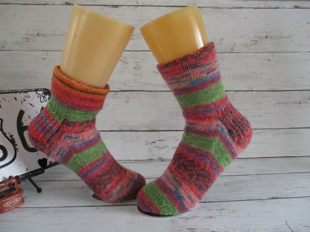 冷え取りソックス ショートタイプ Opal Crazy Waters & Memories | iichi 日々の暮らしを心地よくするハンドメイドやアンティークのマーケットプレイス