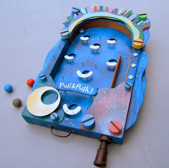 ★オーダーできます・灯りの灯る木製のピンボール PULL & PUSH 3 | iichi 日々の暮らしを心地よくするハンドメイドやアンティークのマーケットプレイス