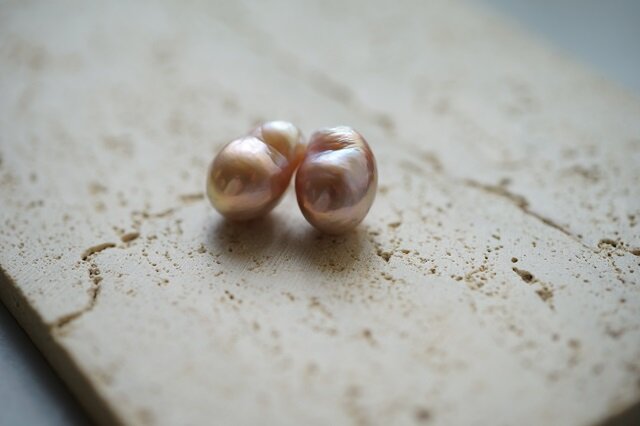 【drop】K10 バロックパールピアス（pink gold） | iichi 日々の暮らしを心地よくするハンドメイドやアンティークのマーケットプレイス