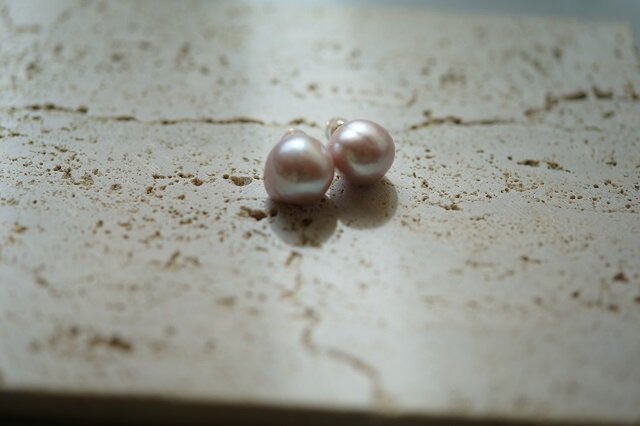 【drop】K10 バロックパールピアス（pink gray) | iichi 日々の暮らしを心地よくするハンドメイドやアンティークのマーケットプレイス