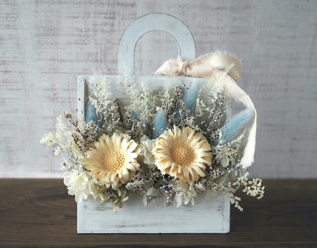 バックアレンジ -White blue- | iichi 日々の暮らしを心地よくするハンドメイドやアンティークのマーケットプレイス