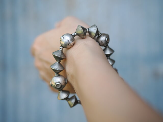 -Afgan silver- bracelet | iichi 日々の暮らしを心地よくするハンドメイドやアンティークのマーケットプレイス