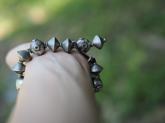 -Afgan silver- bracelet | iichi 日々の暮らしを心地よくするハンドメイドやアンティークのマーケットプレイス