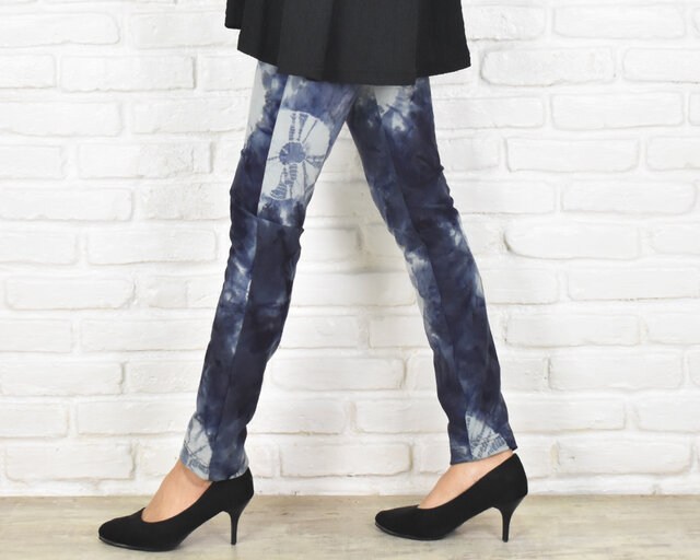 極上の穿き心地！タイダイ柄スキニーストレートストレッチロングパンツ | iichi 日々の暮らしを心地よくするハンドメイドやアンティークのマーケットプレイス