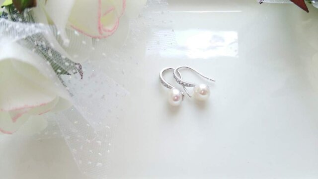 【再販】淡水真珠AAA☆ジルコニアフックピアス(シルバー)★ | iichi 日々の暮らしを心地よくするハンドメイドやアンティークのマーケットプレイス