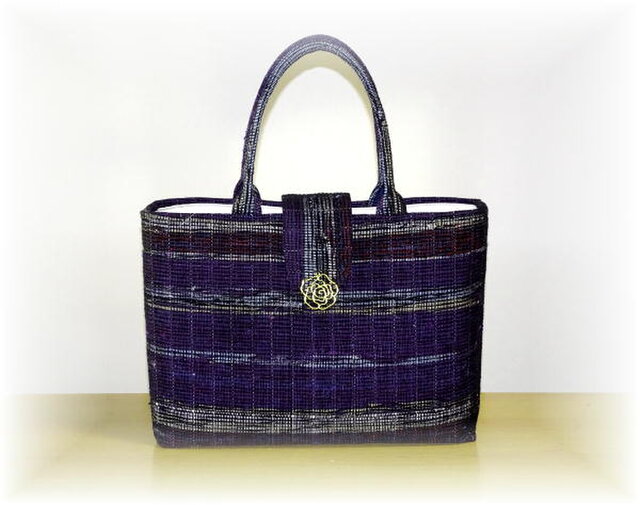 裂き織りちょっと大きめトート B－169 | iichi 日々の暮らしを心地よくするハンドメイドやアンティークのマーケットプレイス