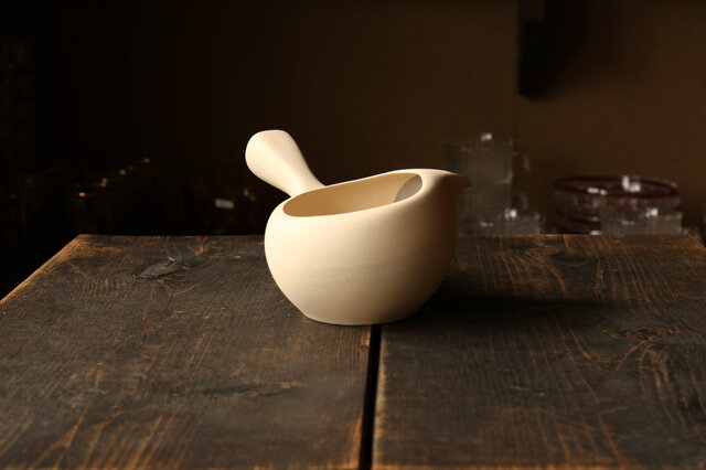 【手軽に使えて便利】「初めて急須をお迎えする方にもおすすめ」 愛知県常滑産・蓋なし急須・生成・360cc | iichi 日々の暮らしを心地よくするハンドメイドやアンティークのマーケットプレイス