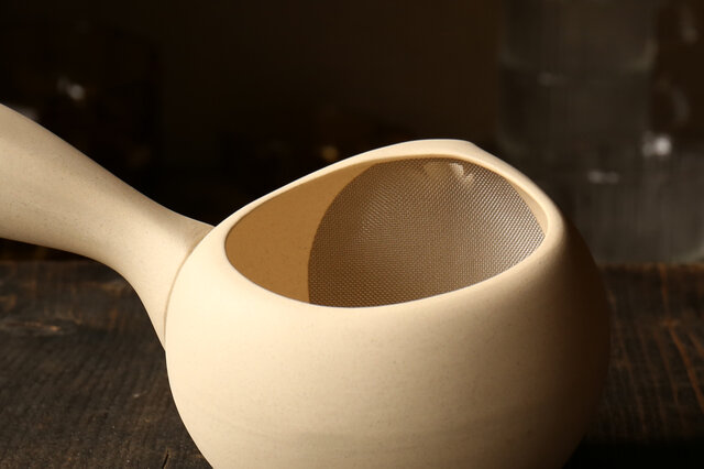 【手軽に使えて便利】「初めて急須をお迎えする方にもおすすめ」 愛知県常滑産・蓋なし急須・生成・360cc | iichi 日々の暮らしを心地よくするハンドメイドやアンティークのマーケットプレイス