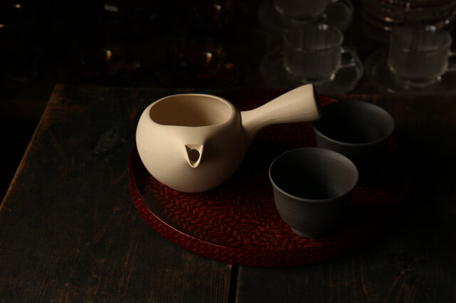 【手軽に使えて便利】「初めて急須をお迎えする方にもおすすめ」 愛知県常滑産・蓋なし急須・生成・360cc | iichi 日々の暮らしを心地よくするハンドメイドやアンティークのマーケットプレイス