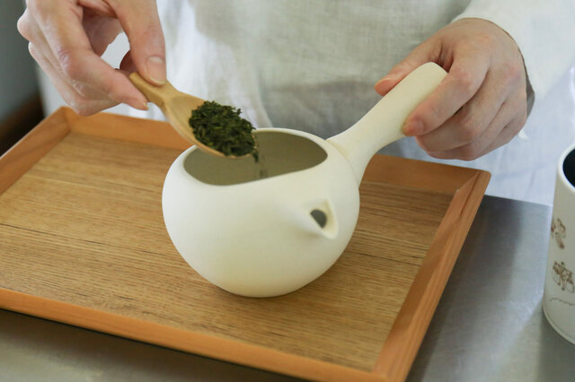 【手軽に使えて便利】「初めて急須をお迎えする方にもおすすめ」 愛知県常滑産・蓋なし急須・生成・360cc | iichi 日々の暮らしを心地よくするハンドメイドやアンティークのマーケットプレイス