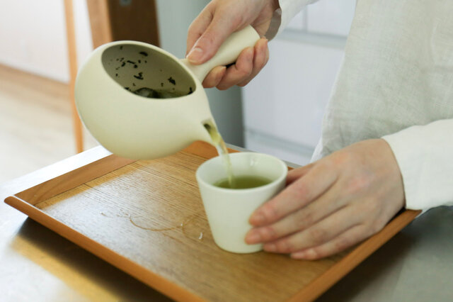 【手軽に使えて便利】「初めて急須をお迎えする方にもおすすめ」 愛知県常滑産・蓋なし急須・生成・360cc | iichi 日々の暮らしを心地よくするハンドメイドやアンティークのマーケットプレイス