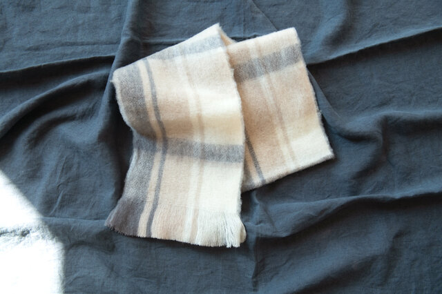 Organic Merino Wool マフラー Plaid | iichi 日々の暮らしを心地よくするハンドメイドやアンティークのマーケットプレイス