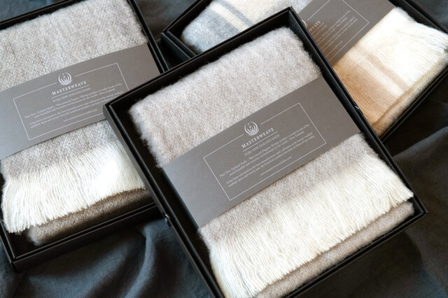 Organic Merino Wool マフラー Plaid | iichi 日々の暮らしを心地よくするハンドメイドやアンティークのマーケットプレイス