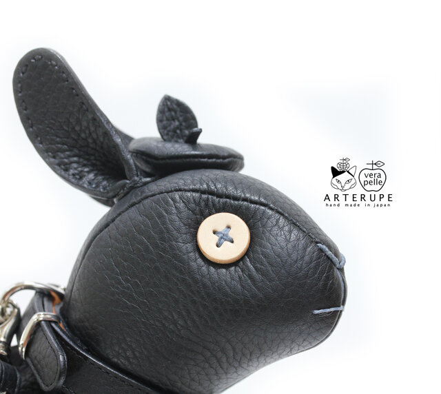 うさぎバッグ Potbelly Bunny ポットベリーバニー 本革シュリンクレザー | iichi 日々の暮らしを心地よくするハンドメイドやアンティークのマーケットプレイス