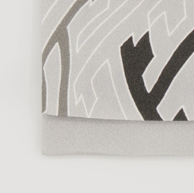 京友禅 カードケース（名刺ケース）『ONE TONE』 紗綾型 グレー基調・モノトーン | iichi 日々の暮らしを心地よくするハンドメイドやアンティークのマーケットプレイス