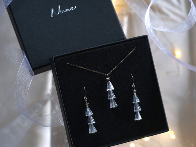 K10yg / Mサイズ Tiny tree necklace ツリーネックレス 星 クォーツ クリスマスツリーのコピー | iichi 日々の暮らしを心地よくするハンドメイドやアンティークの ...