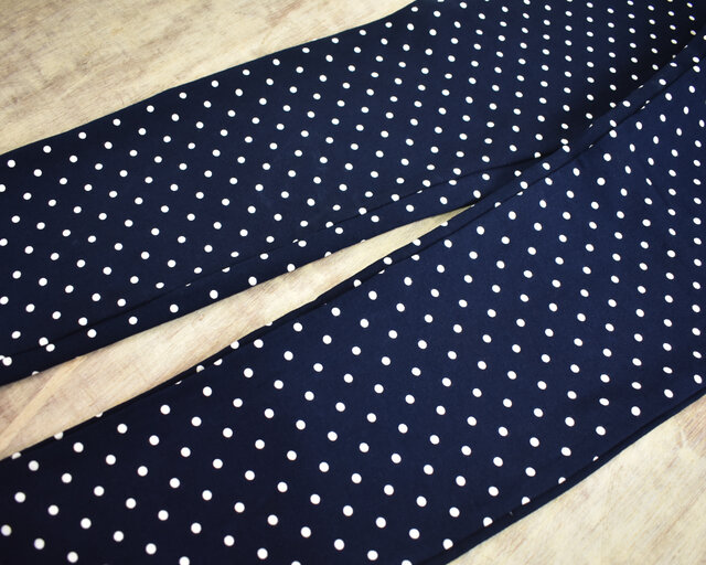 極上の穿き心地！水玉柄手染めプリントスキニーストレートストレッチロングパンツ 大きいサイズあり ドット柄 ネイビー | iichi 日々の暮らしを心地よくするハンドメイドやアンティークの ...