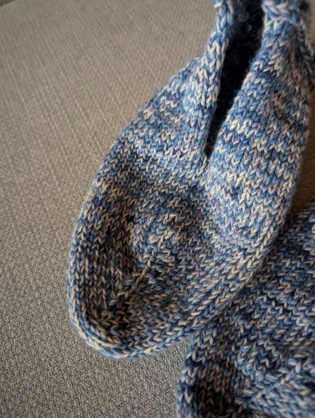 No.1505 ルームソックス | iichi 日々の暮らしを心地よくするハンドメイドやアンティークのマーケットプレイス