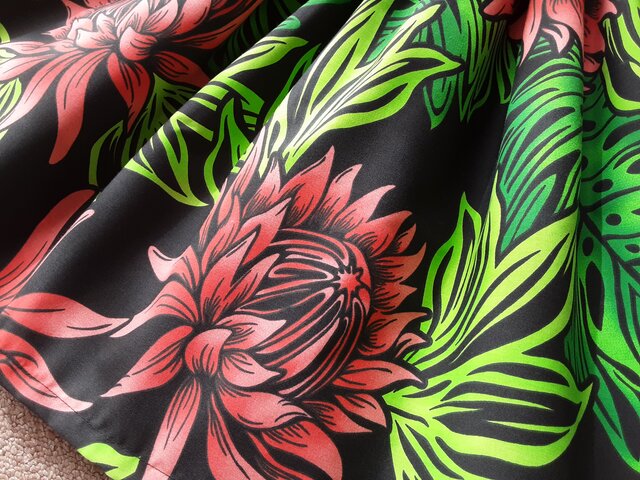 パウスカート：丈53cm：フリル：ケイキ子供 B3 | iichi 日々の暮らしを心地よくするハンドメイドやアンティークのマーケットプレイス