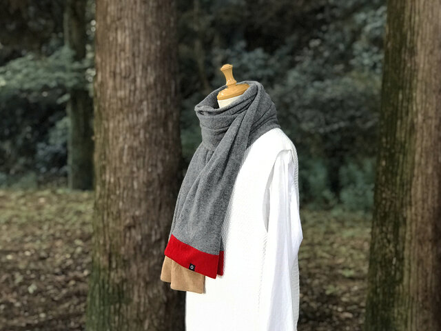 温度を纏う。純カシミヤふっくらマフラー[ KUMI-IRO ] 杢グレー/キャメル/レッド | iichi 日々の暮らしを心地よくするハンドメイドやアンティークのマーケットプレイス