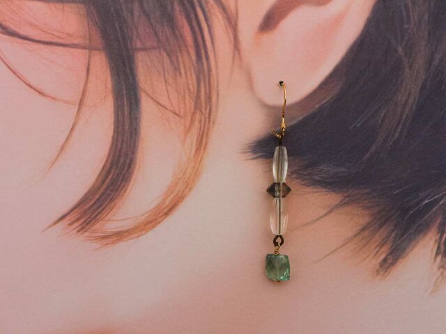 ヴィンテージフランス＊アパタイト＊ロングピアス＊14kgfピアス＊no.724 | iichi 日々の暮らしを心地よくするハンドメイドやアンティークのマーケットプレイス