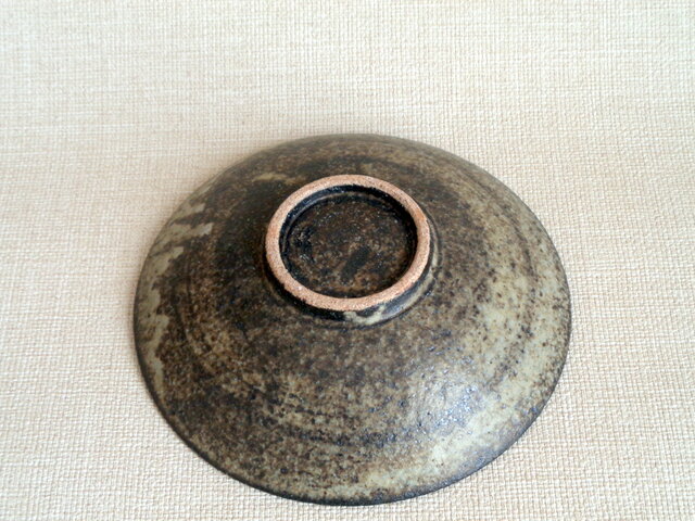 鉢 （金銀彩紅椿c） | iichi 日々の暮らしを心地よくするハンドメイドやアンティークのマーケットプレイス