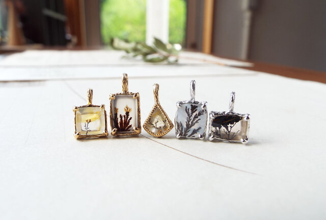 【一点物】デンドリティッククォーツ -ミニガーデン- mini garden No,4 黒 | iichi 日々の暮らしを心地よくするハンドメイドやアンティークのマーケットプレイス