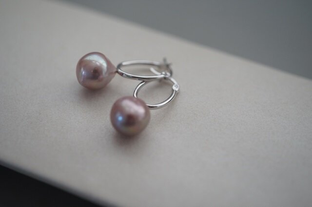 【drop】silver925 バロックパールフープピアス 2（pink gray） | iichi 日々の暮らしを心地よくするハンドメイドやアンティークのマーケットプレイス