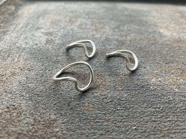 Silver Wave Ring | iichi 日々の暮らしを心地よくするハンドメイドやアンティークのマーケットプレイス