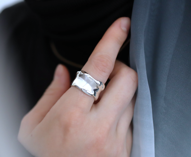 《1点入荷》Fondre SV925 フォンドル フリーリング | iichi 日々の暮らしを心地よくするハンドメイドやアンティークのマーケットプレイス